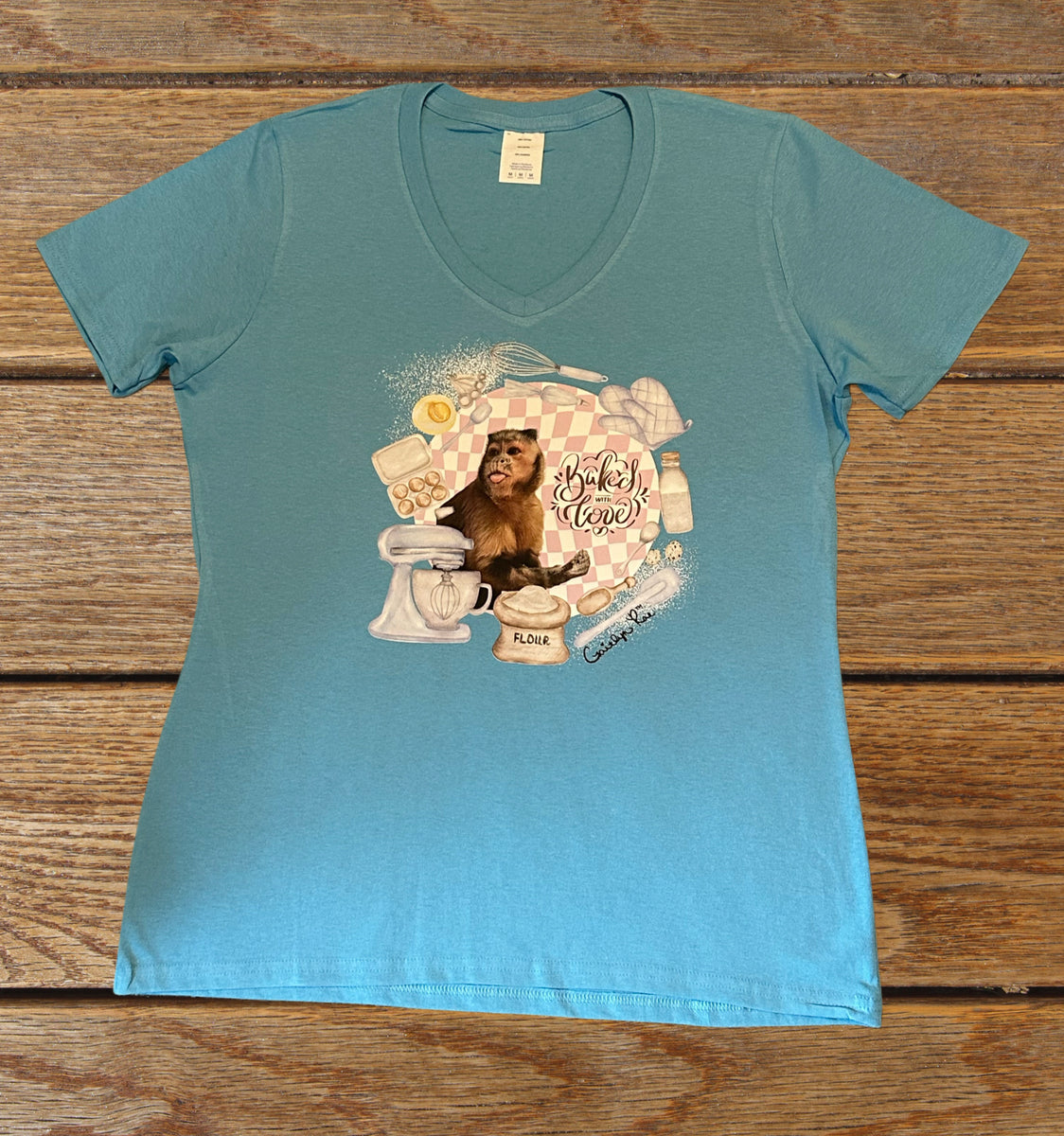 Gaitlyn Rae Baking With Love Vneck – GaitlynRaeGear