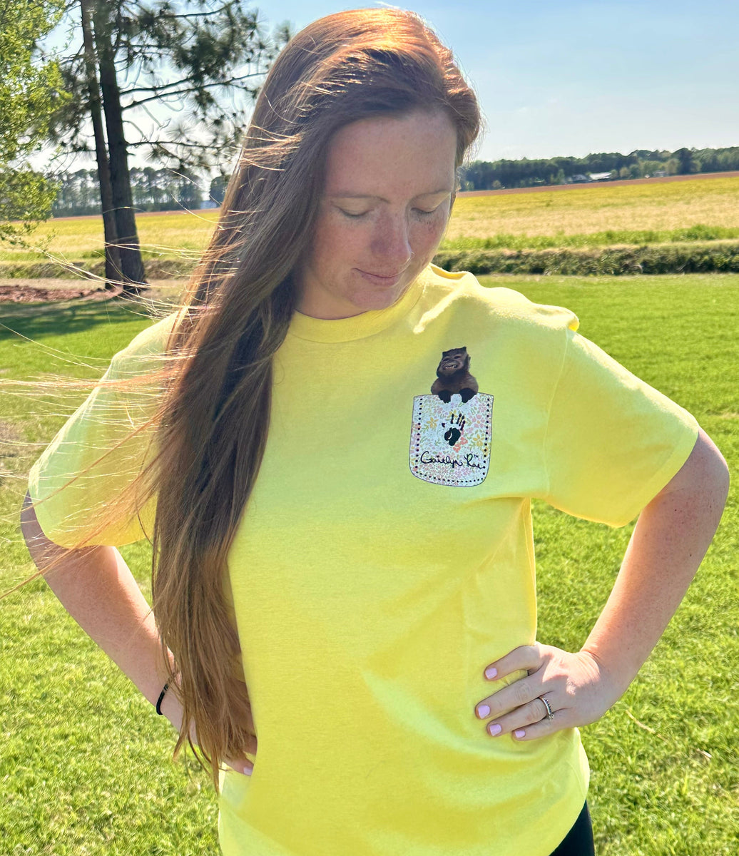 Gaitlyn Rae Springtime Floral Pocket Tee – GaitlynRaeGear